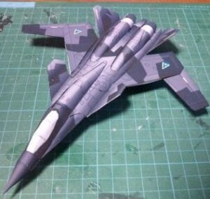 SDF-1 Macross Paper craft